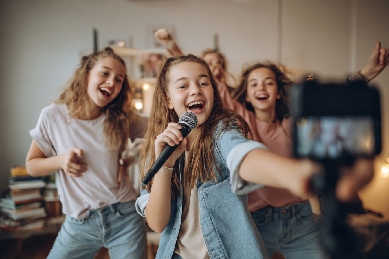 Anniversaire 14 ans : 54 Idées pour Filles et Garçons